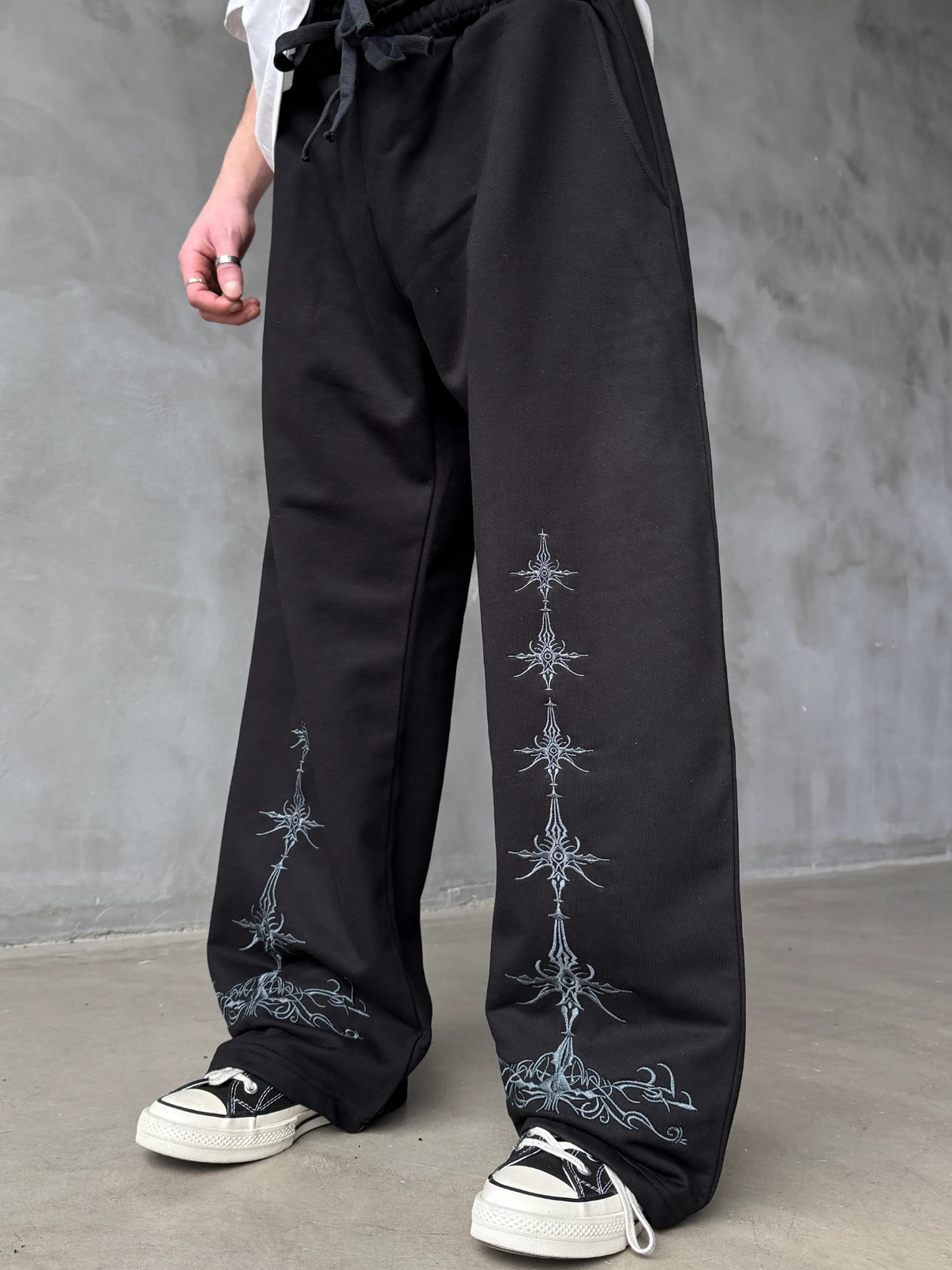 ECLIPSE THORN EMBROIDED PANTS – DopeChique